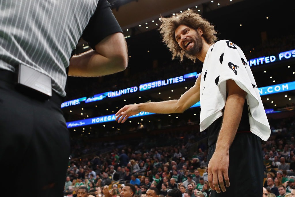 Chicago pone el cartel de transferible a Robin Lopez