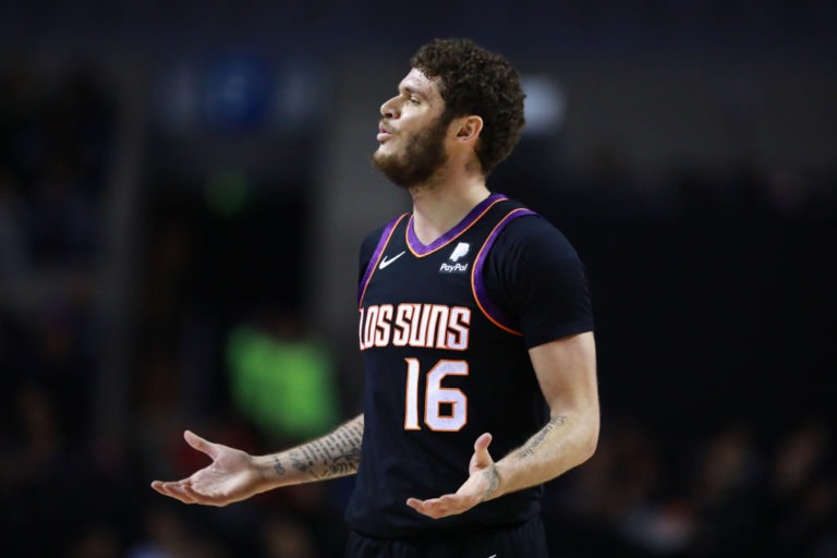 Tyler Johnson, cortado por los Suns
