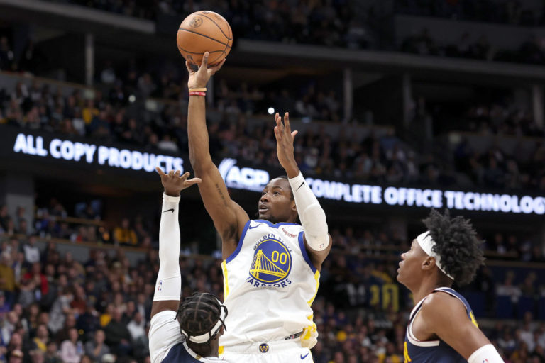 Jonathan Kuminga coge impulso en la rotación de los Warriors