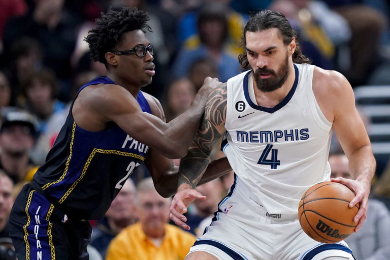 Steven Adams arrives transferred to Houston Rockets