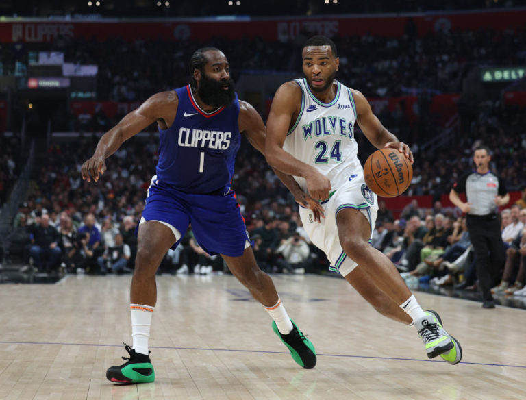 T.J. Warren firma un segundo contrato temporal con Minnesota