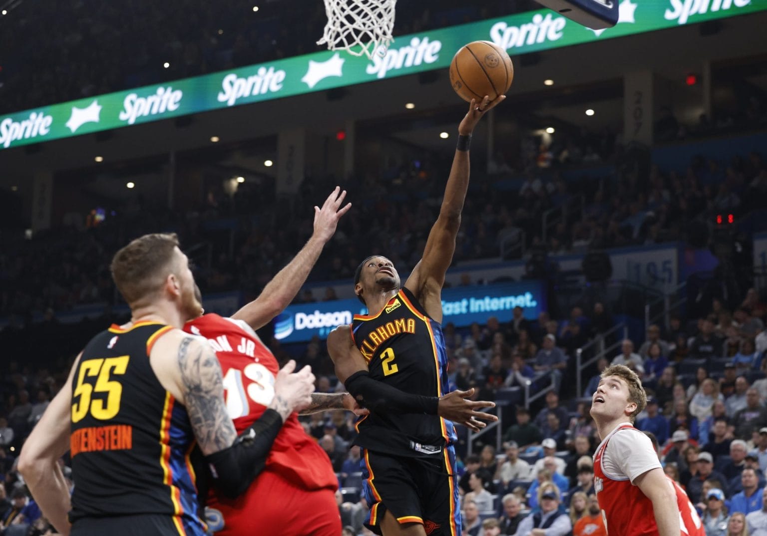 Shai Gilgeous-Alexander barre a los Grizzlies y aprieta el MVP