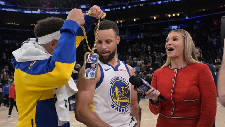 Latest news on Stephen Curry on NBAManiacs